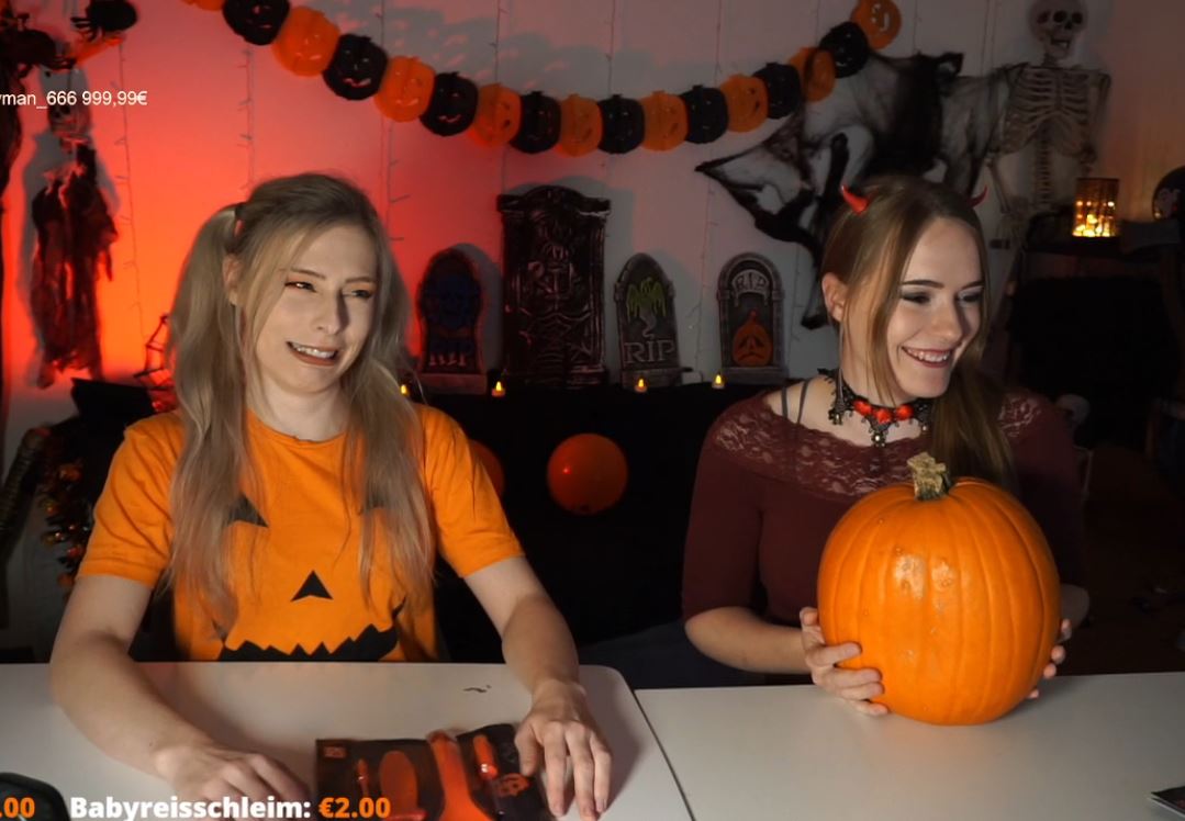 Milschbaum Schwester: Das ist die echte Zwillingsschwester von Sonja