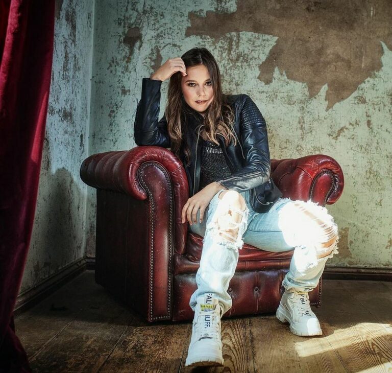 Anastasia Rose Interview über ihre Twitch Karriere und den Weltrekord