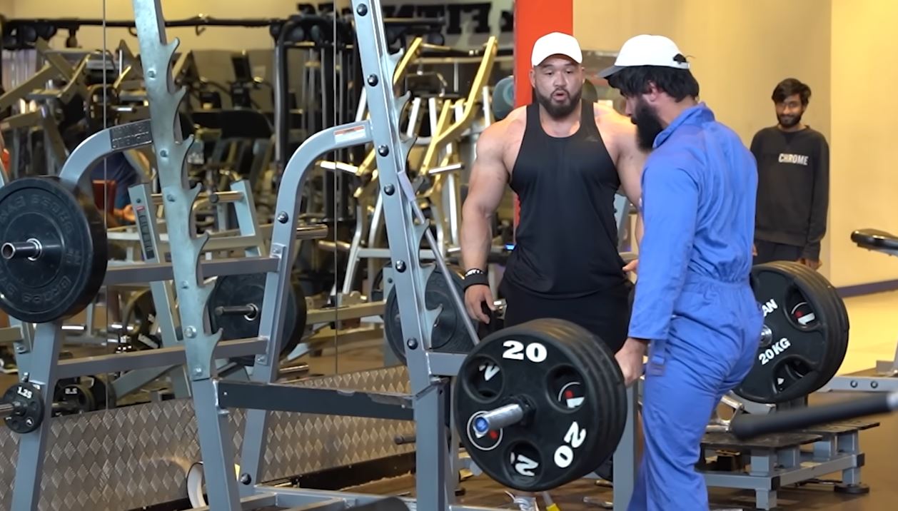 Anatoly auf Youtube: Fitness Prank Videos begeistern Millionen